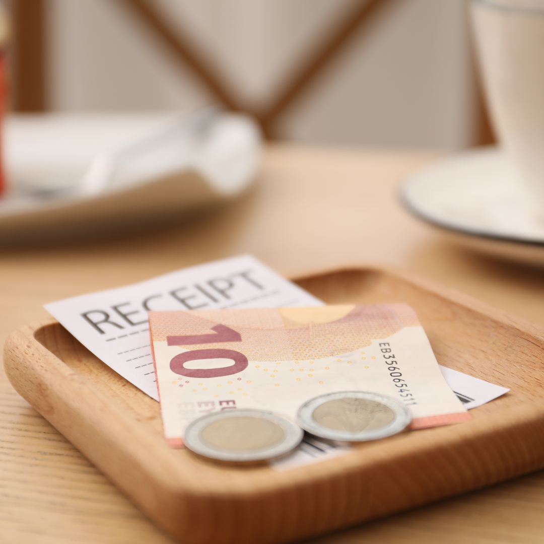 Tipping in Ireland: A Complete Guide for Tourists - Limerick City Taxi